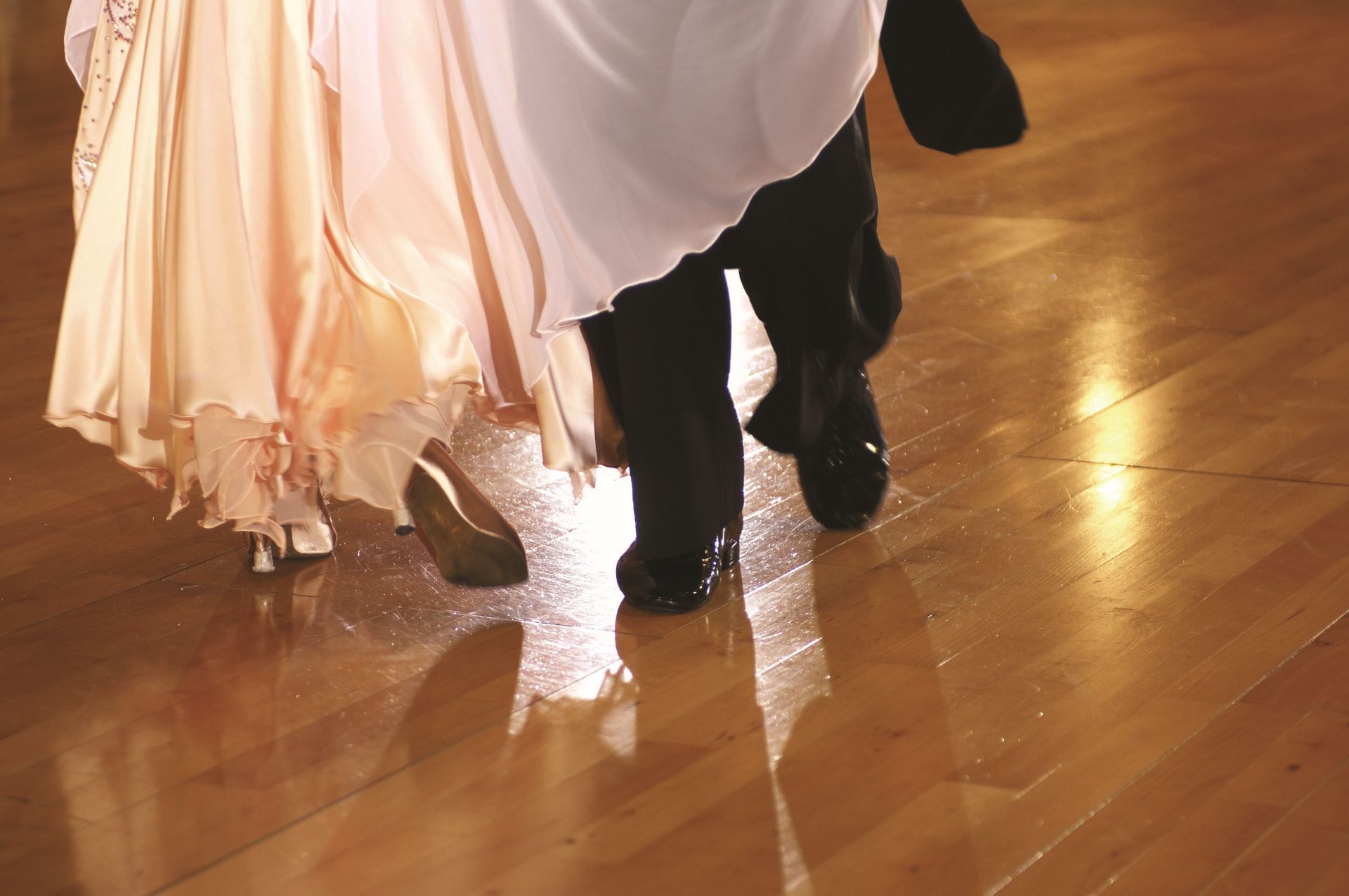 Ballroom Dancing Classes | Kelly's Resort